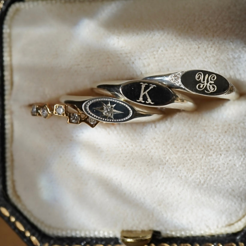 【SILVER/ K10/ K18】Tiny Signet Ring – K1820 ATELIER